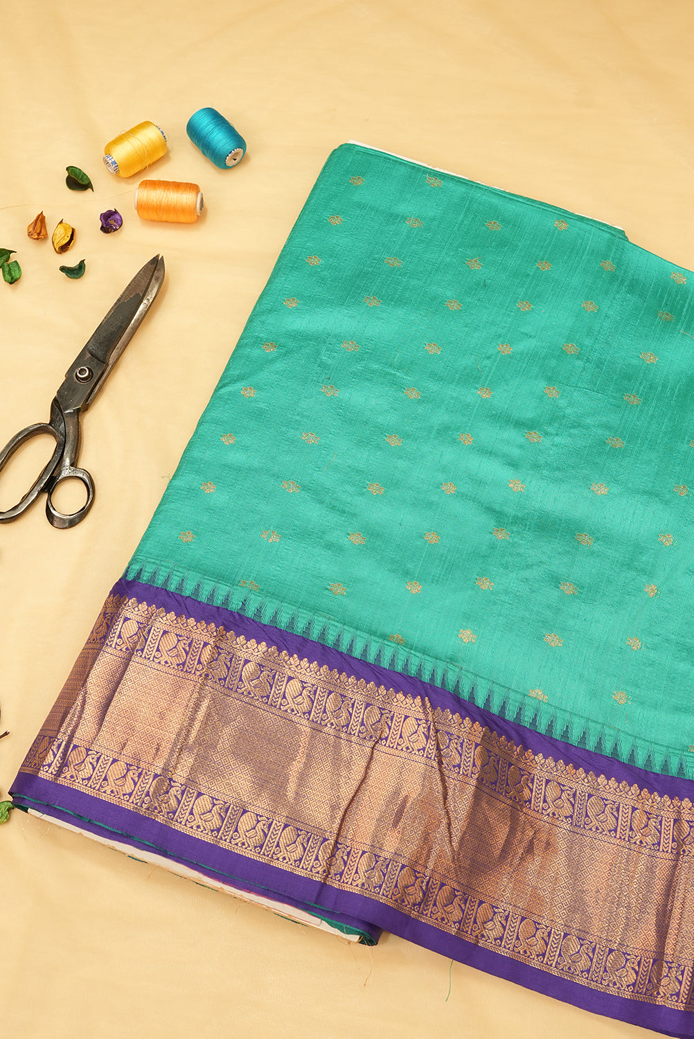 Aqua blue with small buttas on body with kanjivaram border Blouse Fabr ...
